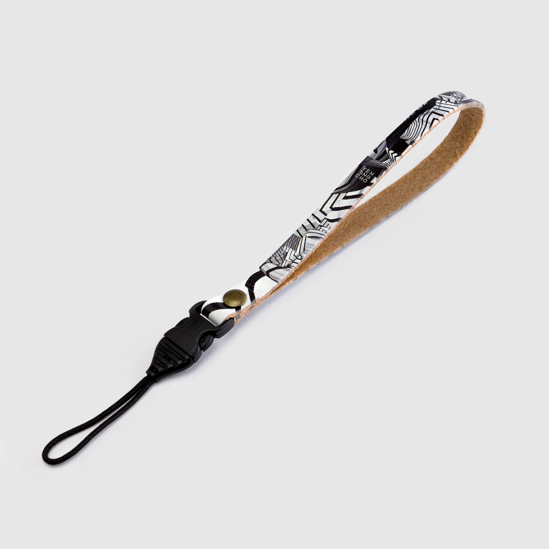 Wave Whirl Leather Phone Strap – YEN TING CHO
